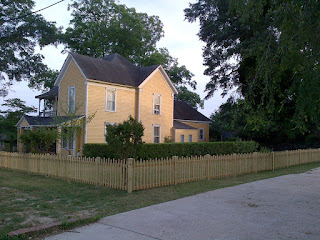 Aycock-Morgan House: Picket Fence