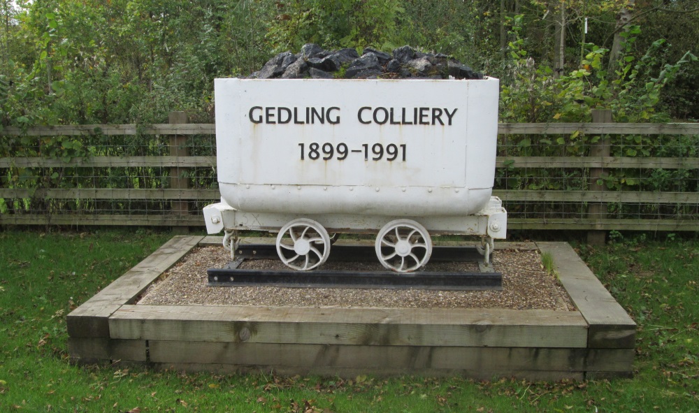 Vale of Belvoir Ramblers: Gedling Country Park and Lambley, 8th October ...