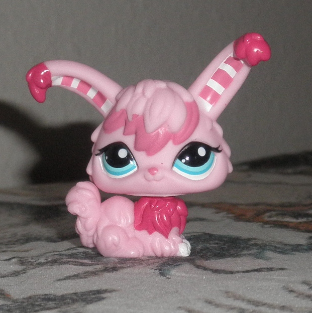 Collectomania: LPS Rabbits