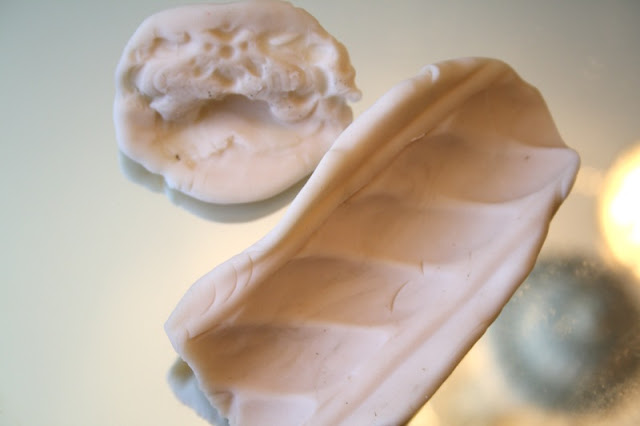 The Polka Dot Closet: How to Repair a Gesso Frame