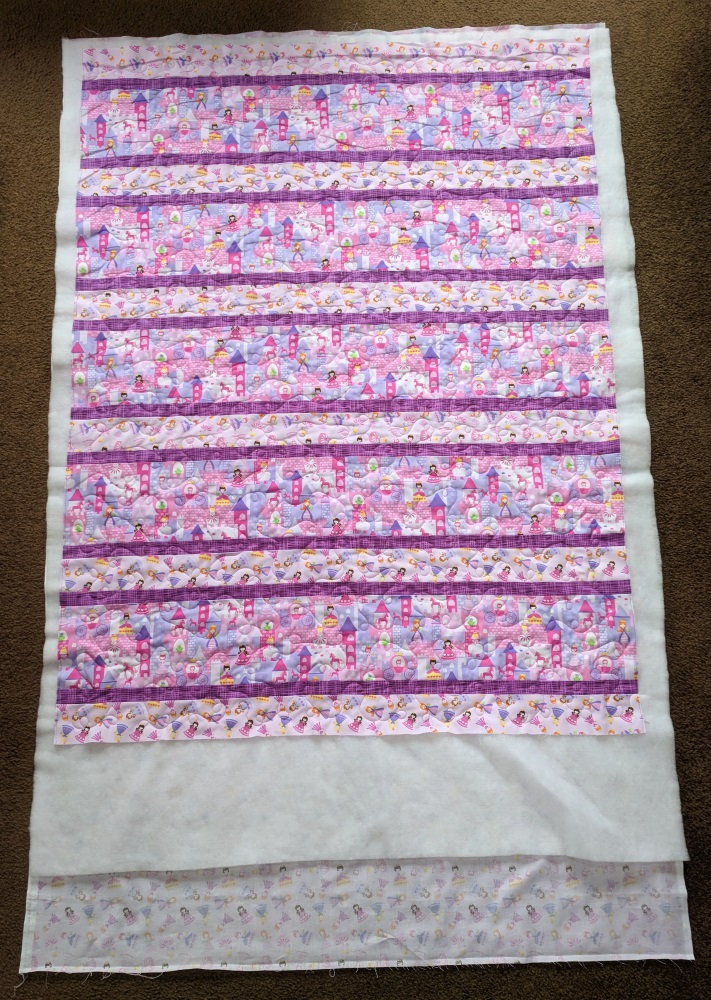 Hills Creek Quilter: How I Trim My Quilts