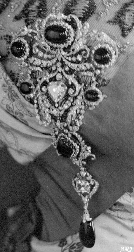 Artemisia's Royal Jewels: British Royal Jewels: Cullinan V Brooch (The ...