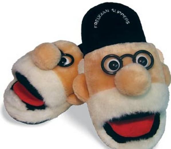 Colombo zone: Funny slippers photos....