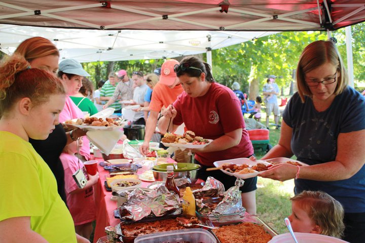 Chef and Househusband: *Reunions & Holidays* That Means "POTLUCK"