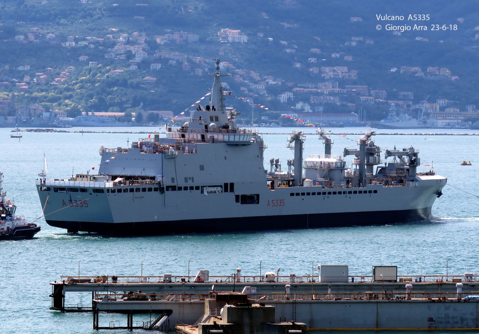 SI VIS PACEM, PARA BELLUM: Il Vulcano (A 5335) è un'unità navale ...