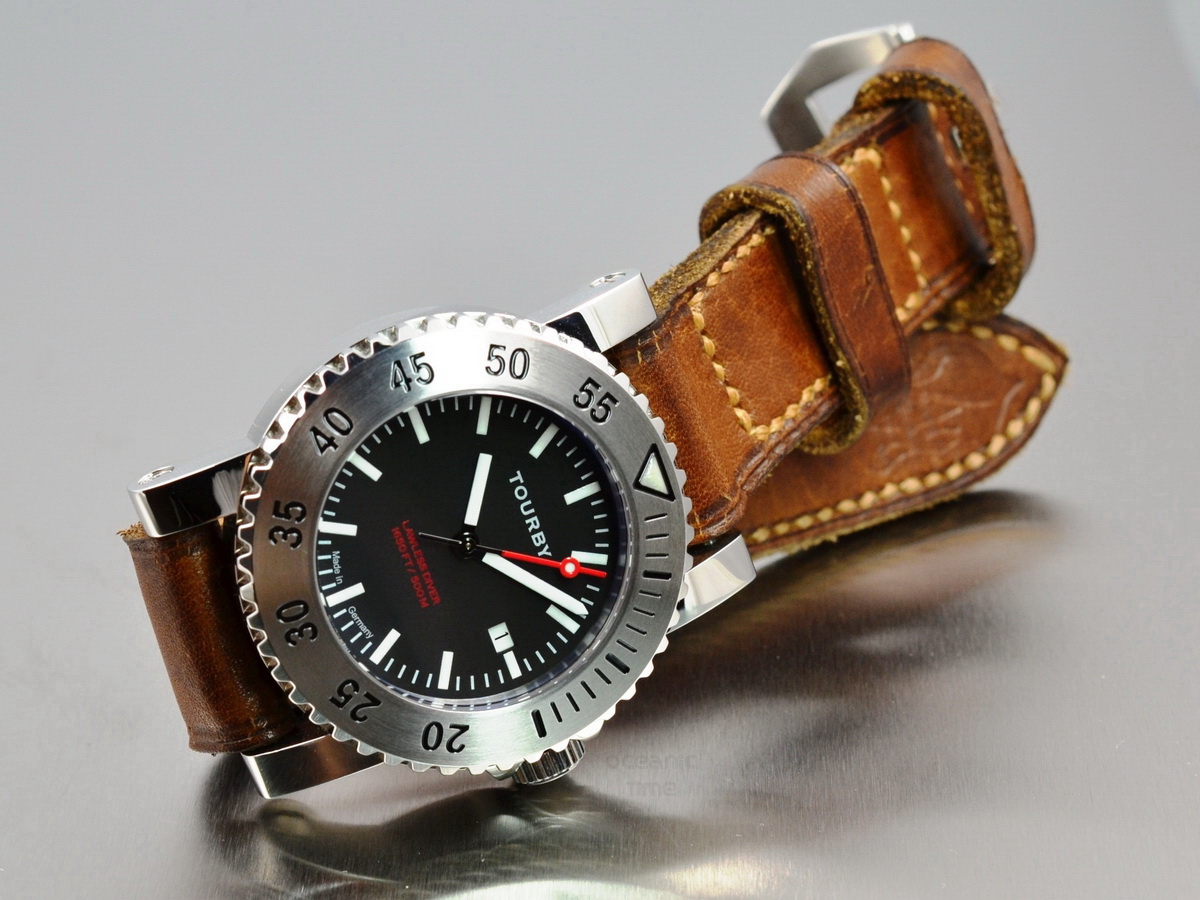 OceanicTime: TOURBY Lawless DIVER