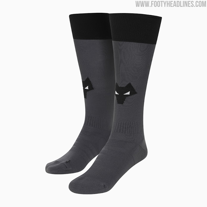 Castore Wolves 21-22 Away Kit Released - Footy Headlines