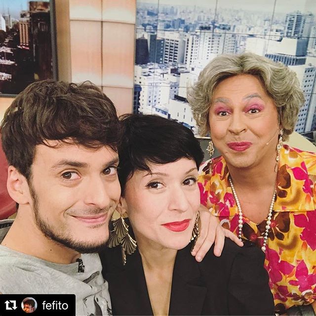 Fã-Clube Oficial Patricia Marx: PATRICIA MARX E CAROLINE L CANTANDO ...