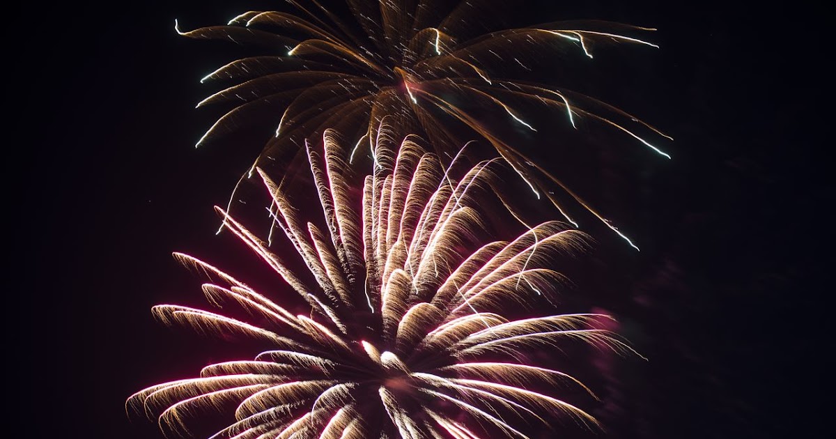 RETRO KIMMER'S BLOG: TWO FIREWORKS PHOTOGRAPHY TIPS YOU SHOULD KNOW