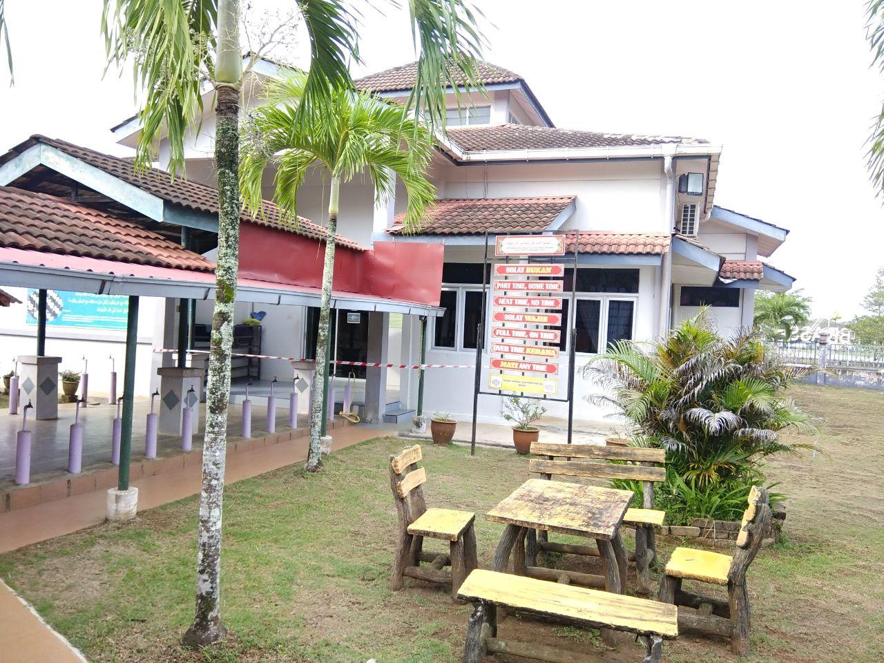 SMK BUKIT RANGIN 25150 KUANTAN: SURAU AL-FALAH