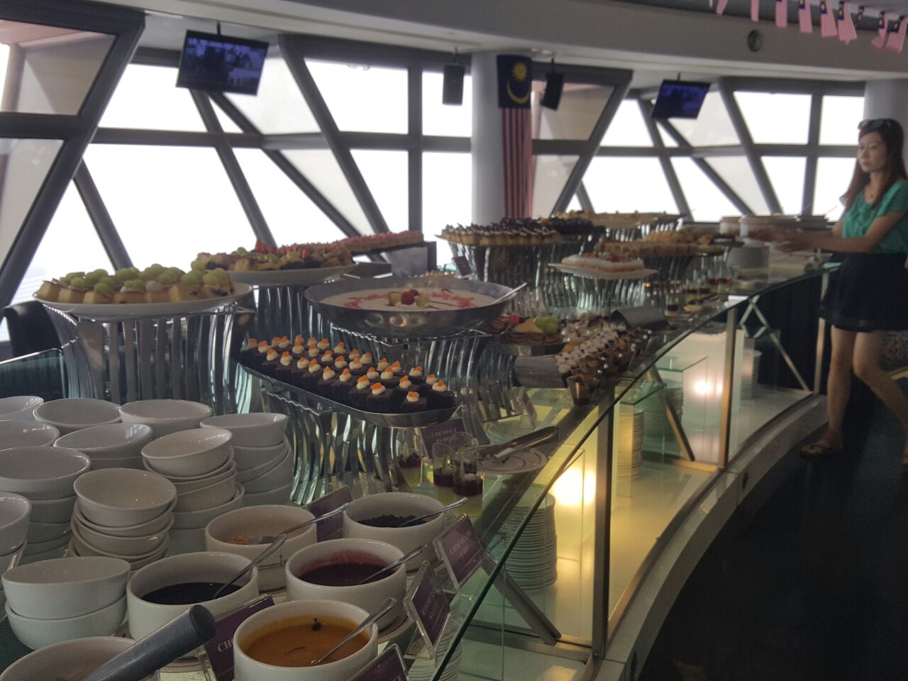 Happy Reading: Atmosphere 360 Revolving Restaurant