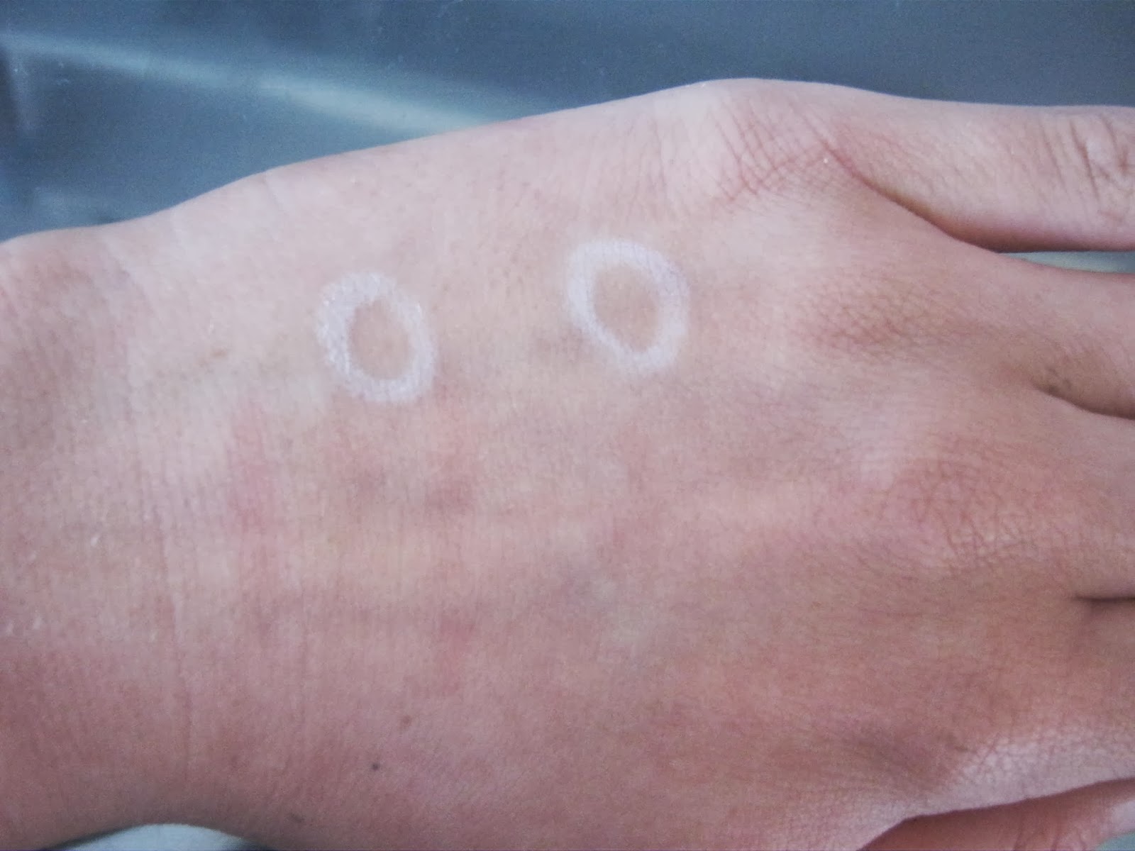 LolLoveLife: SFX make-up: Vampire bite! (without using scar wax and ...