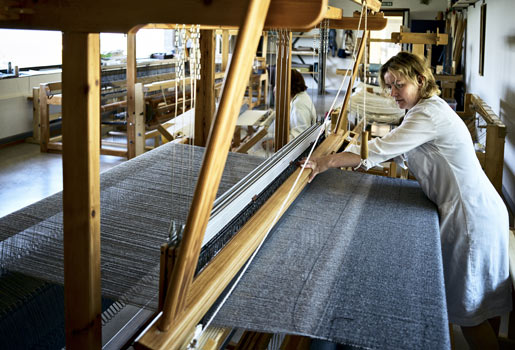 Tecnología Digital Aplicada al Diseño de Moda: TIPOS DE TELARES