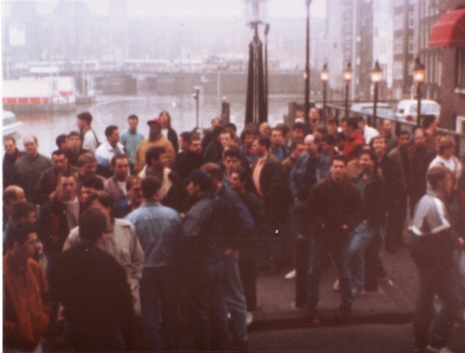 Football Hooligan Pictures: Spurs in Feyenoord 1992 (13 pics)
