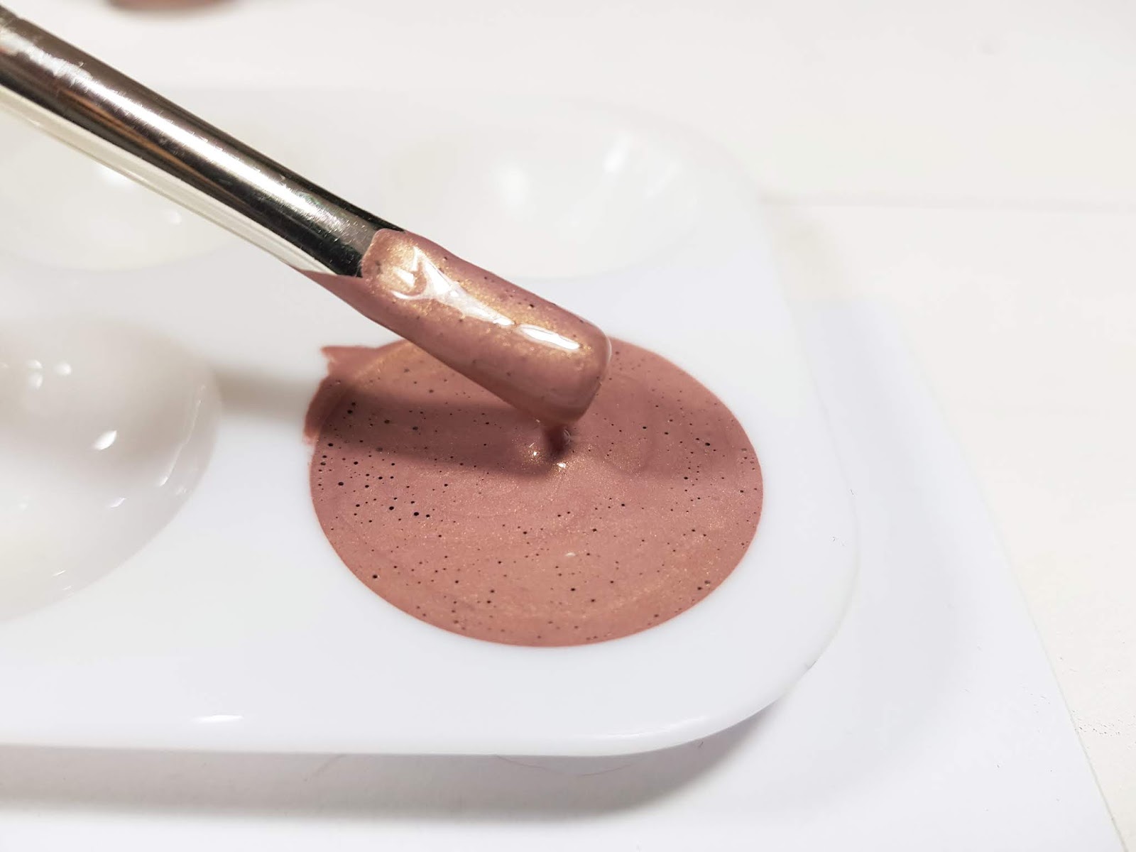 How to Make Rose Gold (Acrylic Paint)