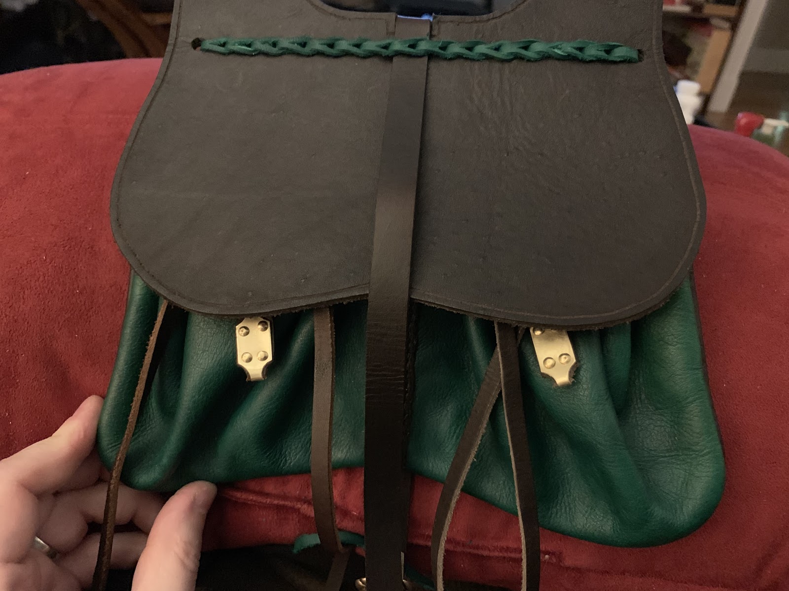 The Pensive Pen: A 15th century kidney pouch