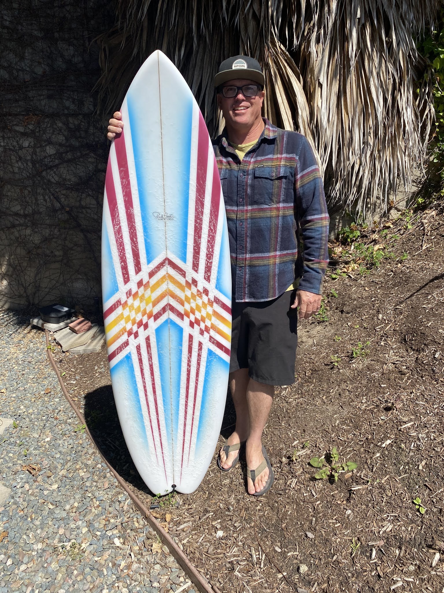 Surfer-Shaper-Artist : Custom retro surfboards & art by Paul Carter