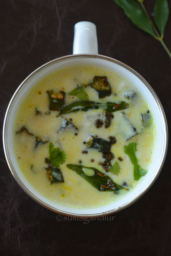 Veggie Platter: Bendakaya Perugu Pachadi / Andhra Style Okra Raita