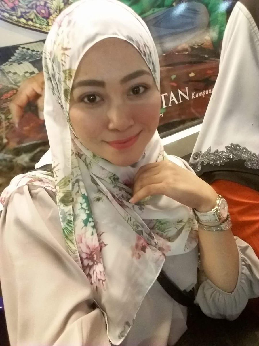 Mamah Muda Berjilbab Ditambah Bugil Dengan Gaya Binal | Skandal Foto Bokep ABG | Situs Film ...