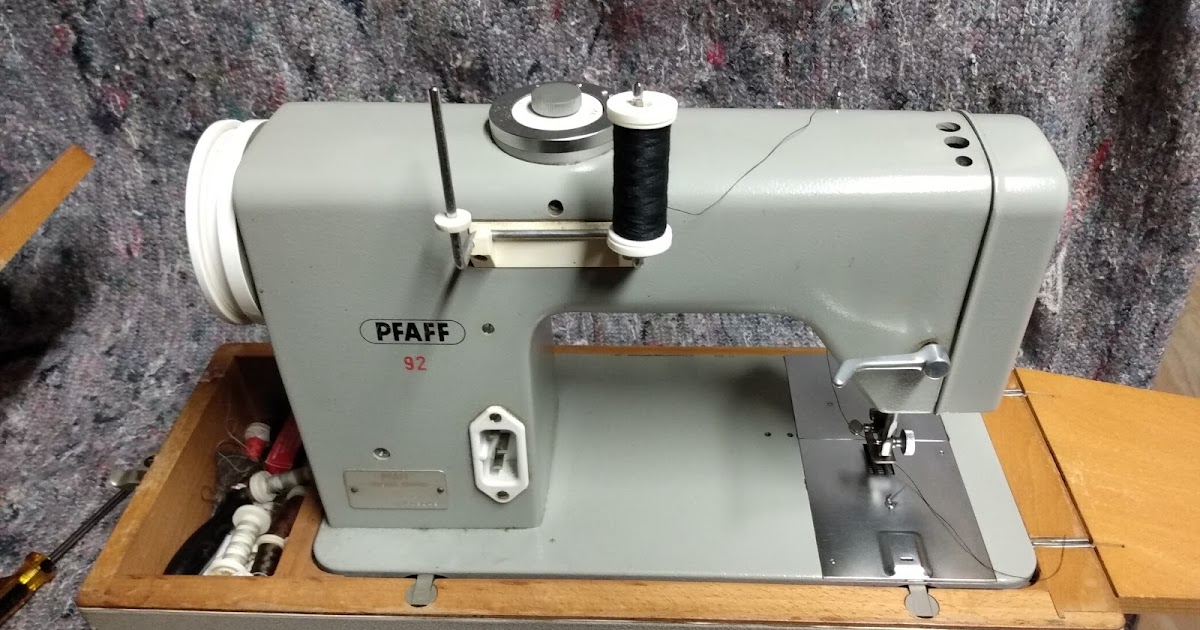 RustyDaytrips.nl: Pfaff 92 sewing machine 1962