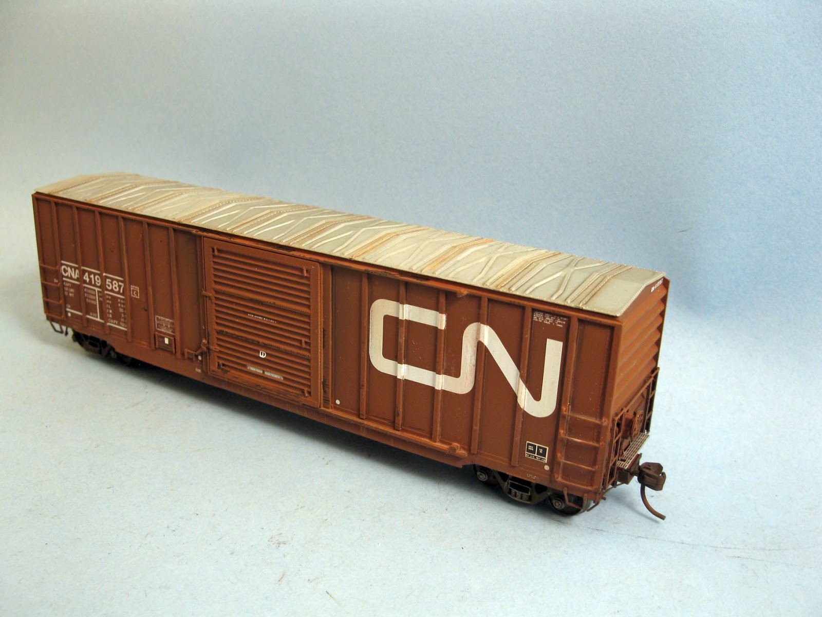 Hedley Junction: Weathering a 50ft Boxcar Fleet