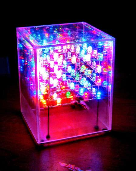 Cubo de LEDs USB Simples | Aberto até de Madrugada