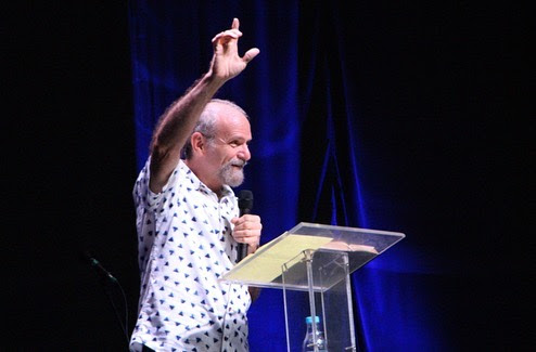 Nova Igreja Batista, 60 anos, uma homenagem ao pastor David Hatcher