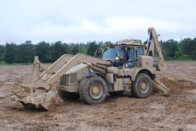 US ARMY BLOG: HMEE-1 (High Mobility Engineer Excavator)