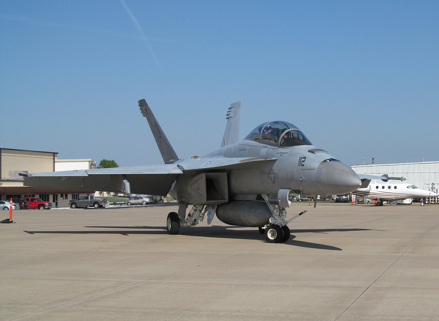 The Aero Experience: Sightings: VFA-41 "Black Aces" Super Hornet Makes ...