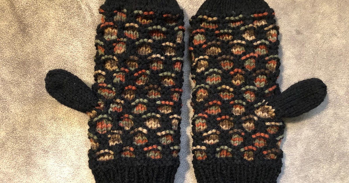 Teena in Toronto: Honeycomb (aka Newfie) knitted mittens