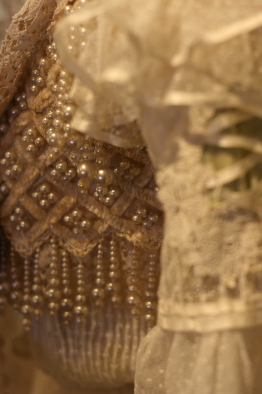 Rosemary Cathcart Antique Lace and Vintage Fashion: Sheelin Antique ...