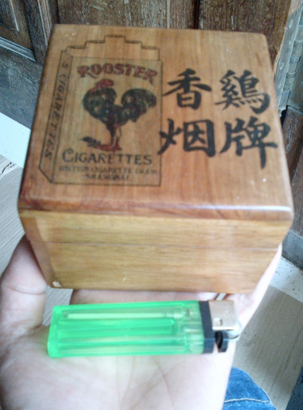 Gaya Antik Galeri : Vintage `Rooster Cigarettes` Wood Tobacco Box ...