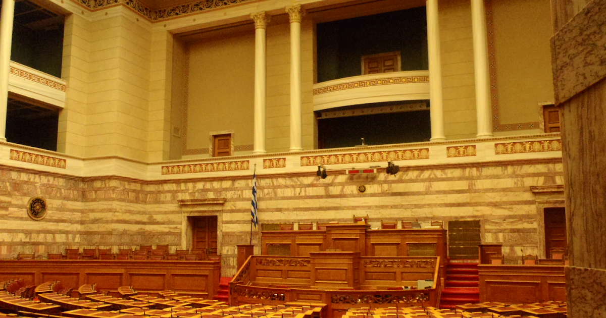 ΤΟ ΕΚΚΛΗΣΑΚΙ ΤΟΥ ΑΓΙΟΥ ΓΕΩΡΓΙΟΥ ΠΡΟΜΠΟΝΑ: Οι χρήσιμοι ηλίθιοι