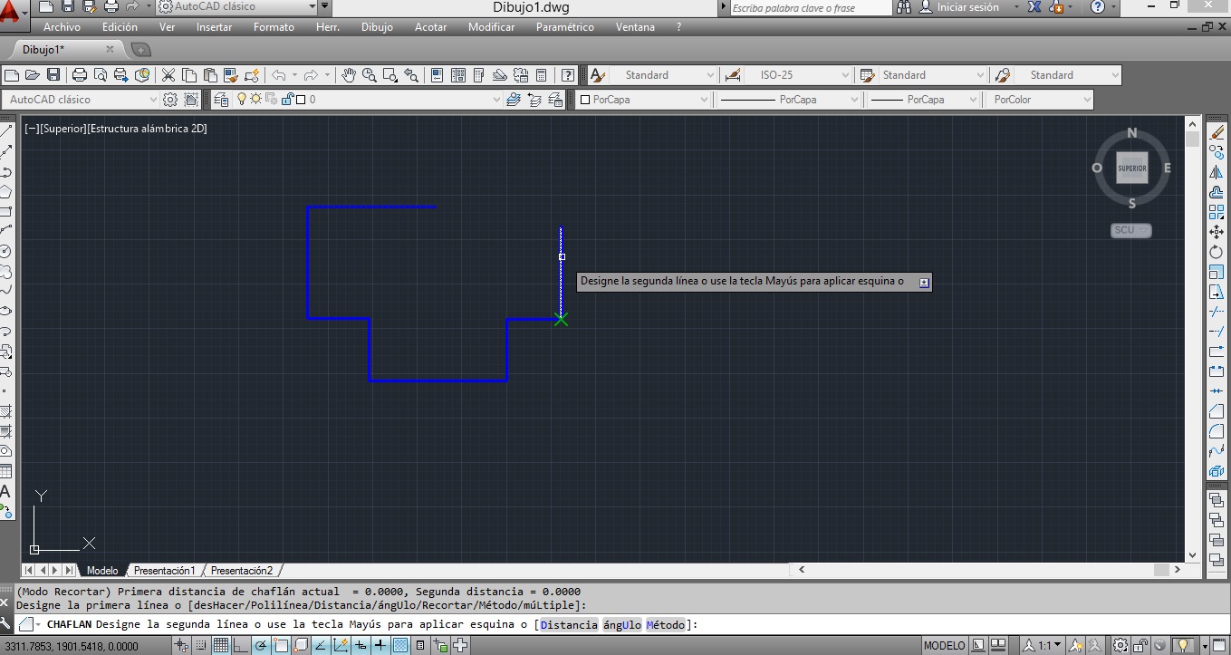 -Luegodesignamos la segunda línea.