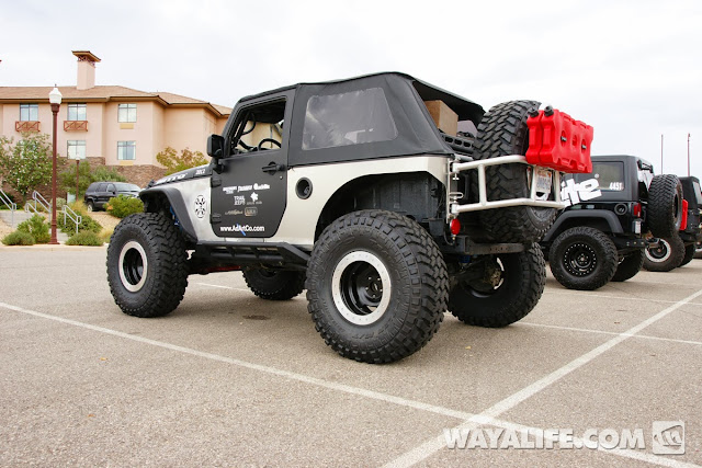 Stretched and Comp Cut Jeep JK 2dr. Build | Scale Builder's Guild