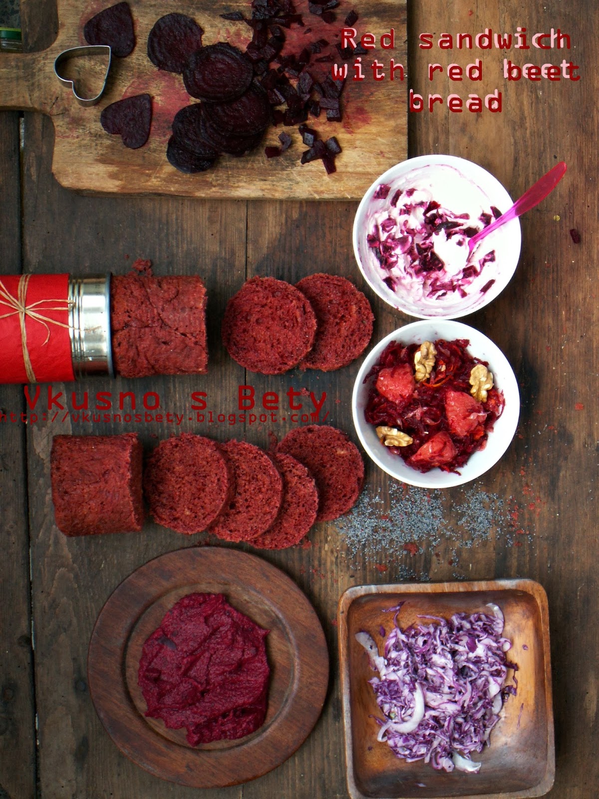 Червени сандвичи с червен хляб с цвекло - Red sandwich with red beet bread