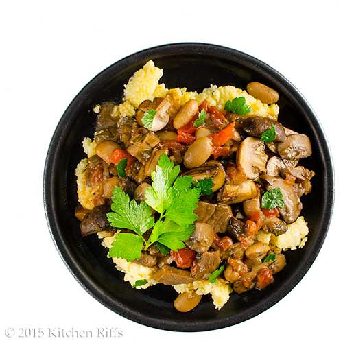 Kitchen Riffs: Mushroom and White Bean Ragout