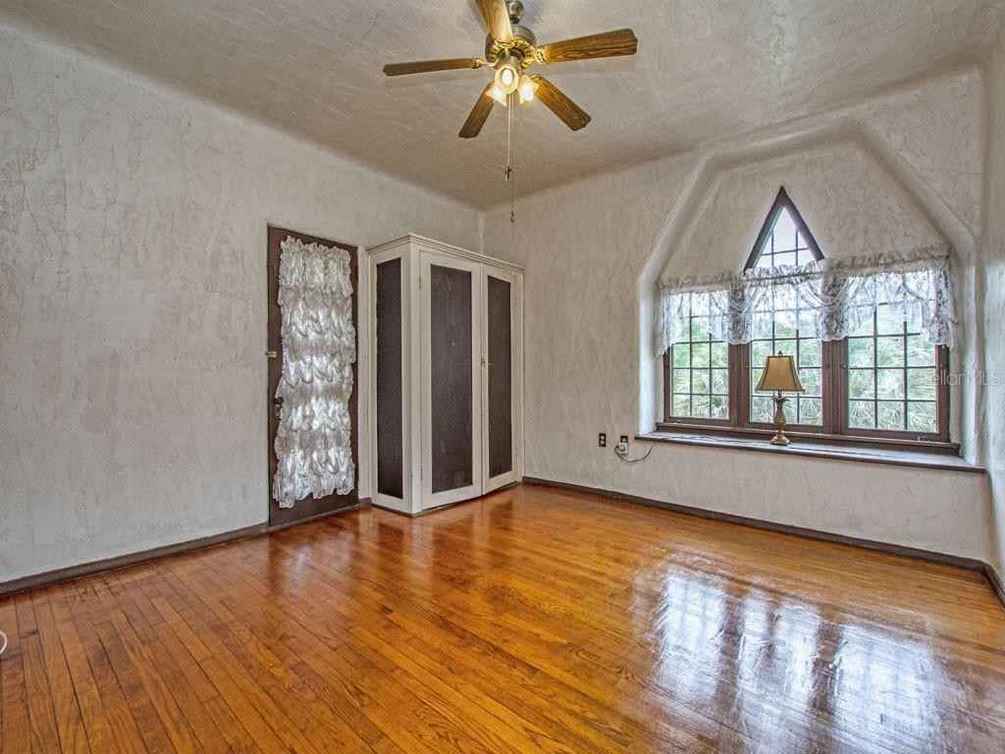 Sam Stoltz Plymouthonian, County Road 435, Sorrento, Florida