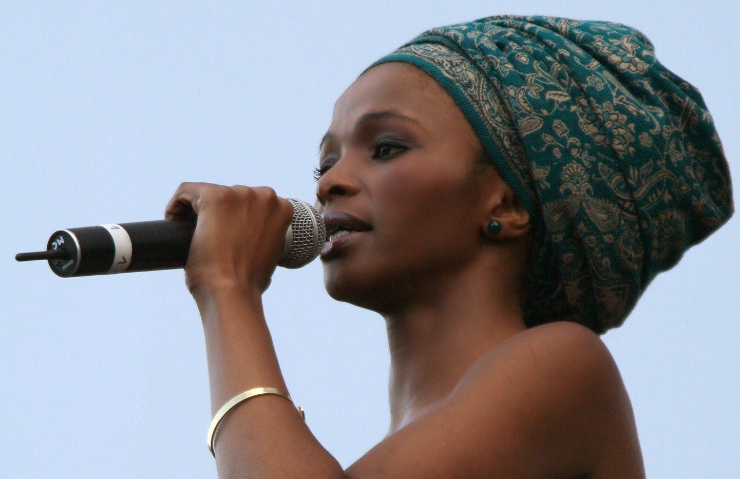Welcome To Itomie News: Renown South African Afro-Soul Singer Simphiwe ...