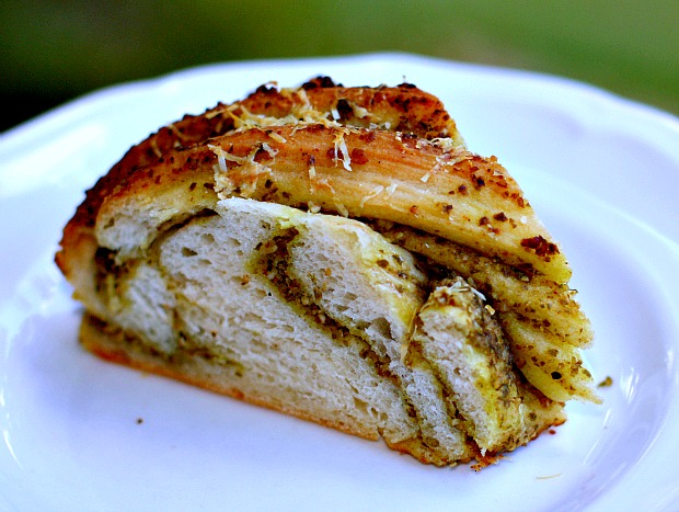 Recipes For Divine Living: Braided Pesto Bread