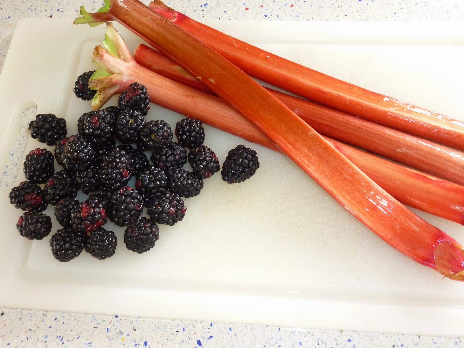 The Yellow Apron: Blackberry Rhubarb Jam The Yellow Apron: Blackberry Rhubarb Jam