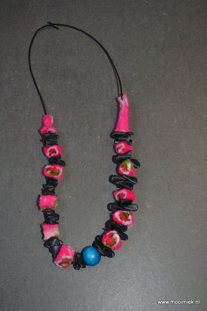 Zelfgemaakt van mij - voor jou: Vilten ketting maken