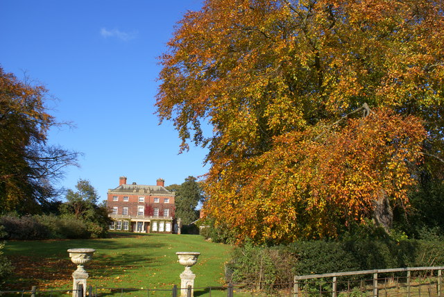 Vintage Vixen: The Distancing Diaries - 23rd & 24th May, 2021