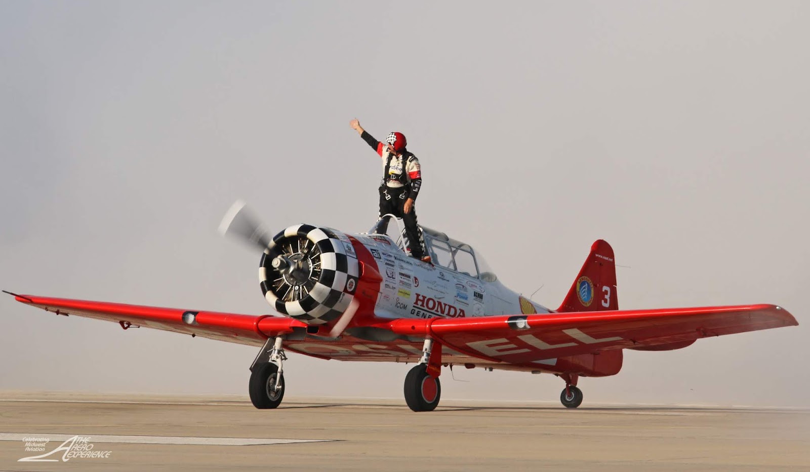 The Aero Experience: EAA AirVenture Oshkosh 2019: Airshows - Aeroshell ...