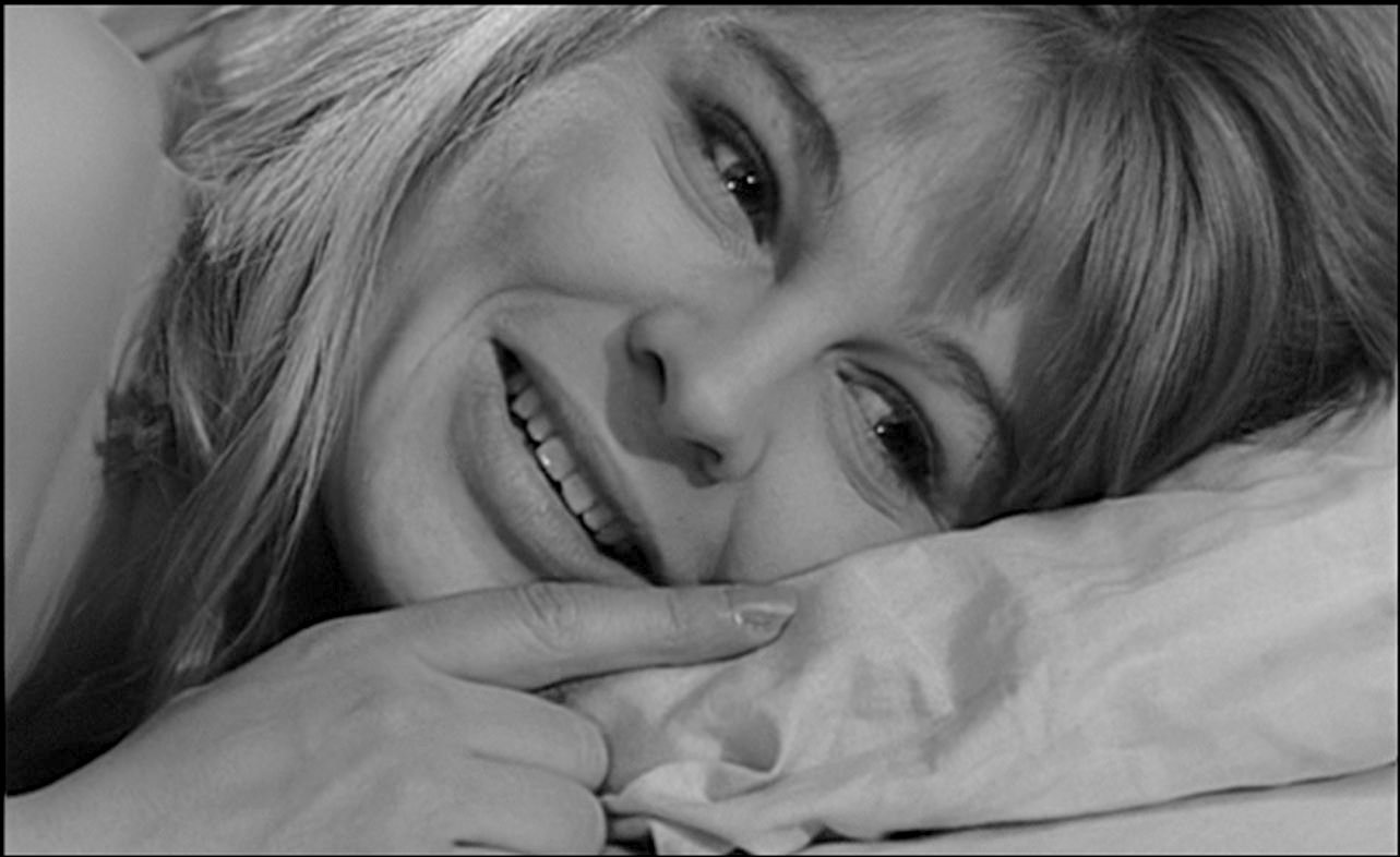 buyitflauntitthrowit: PAULINE BOTY . SHE RAN OUTTA TIME