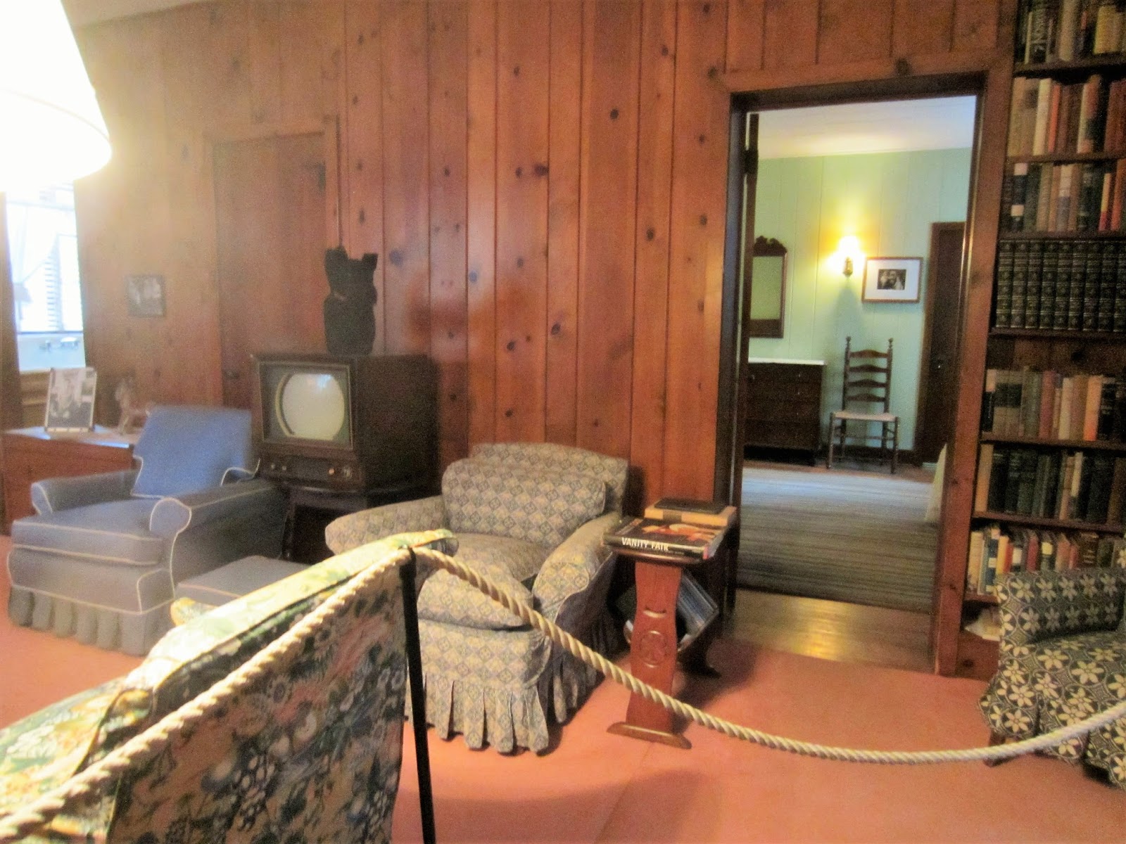 Souvenir Chronicles: HYDE PARK, NEW YORK: ELEANOR ROOSEVELT'S VAL-KILL