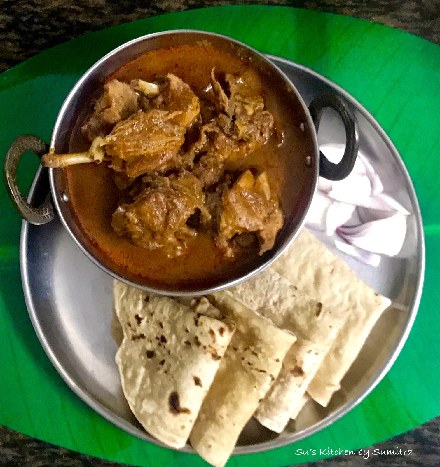Su's Kitchen by Sumitra : Saoji Chicken Curry