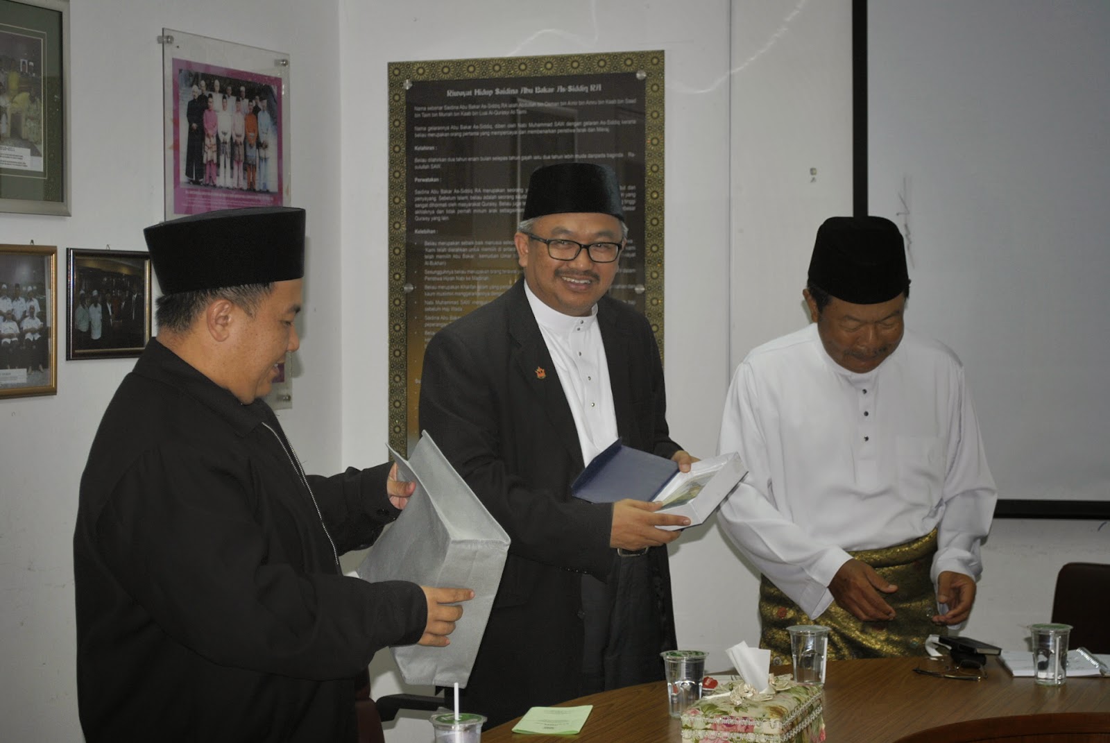 Masjid Saidina Abu Bakar As Siddiq, Bangsar.: LAWATAN PEGAWAI DARI ...