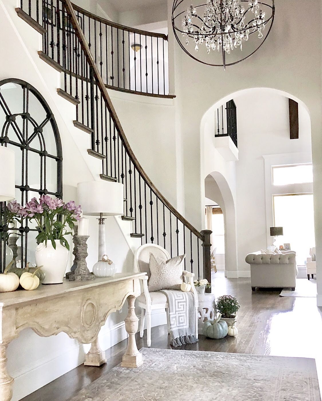 Classic Style Home: Fall Foyer