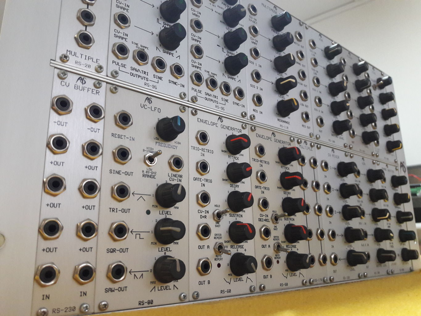 MATRIXSYNTH: ANALOGUE SYSTEMS RS INTEGRATOR analog modular synthesizer